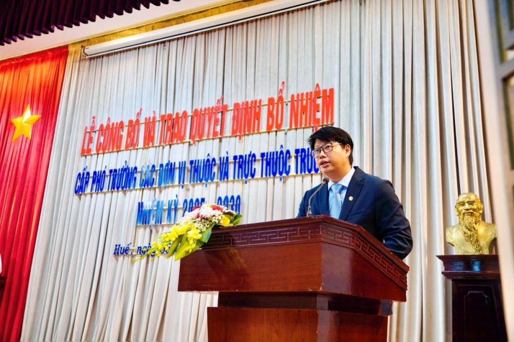 Hoạt động Hue-UMP | Lễ công bố và trao quyết định bổ nhiệm Phó Trưởng các đơn vị thuộc và trực ...